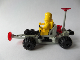 Retro review: LEGO Classic Space 6826 Crater Crawler - Bouwsteentjes.info