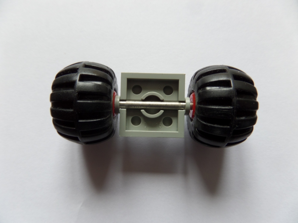 Retro review: LEGO Classic Space 6826 Crater Crawler - Bouwsteentjes.info