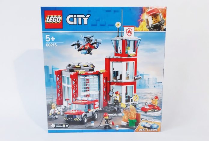 [Review] LEGO City 60215 Fire Station - Bouwsteentjes.info