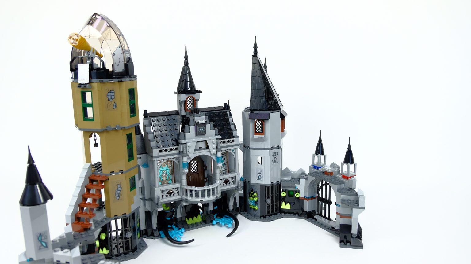 [Review] LEGO Hidden Side 70437 Mystery Castle - Bouwsteentjes.info