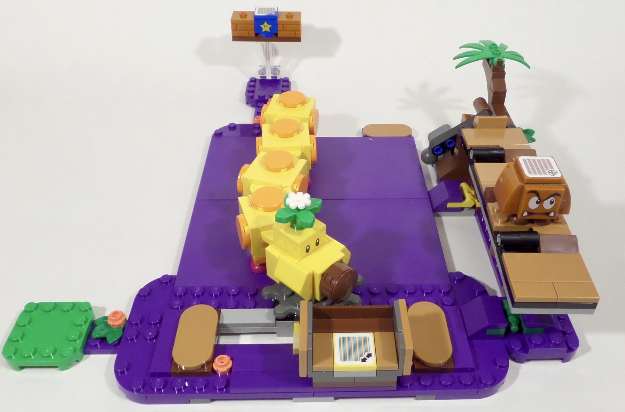 [Review] LEGO Super Mario 71383 Wiggler's Poison Swamp - Bouwsteentjes.info