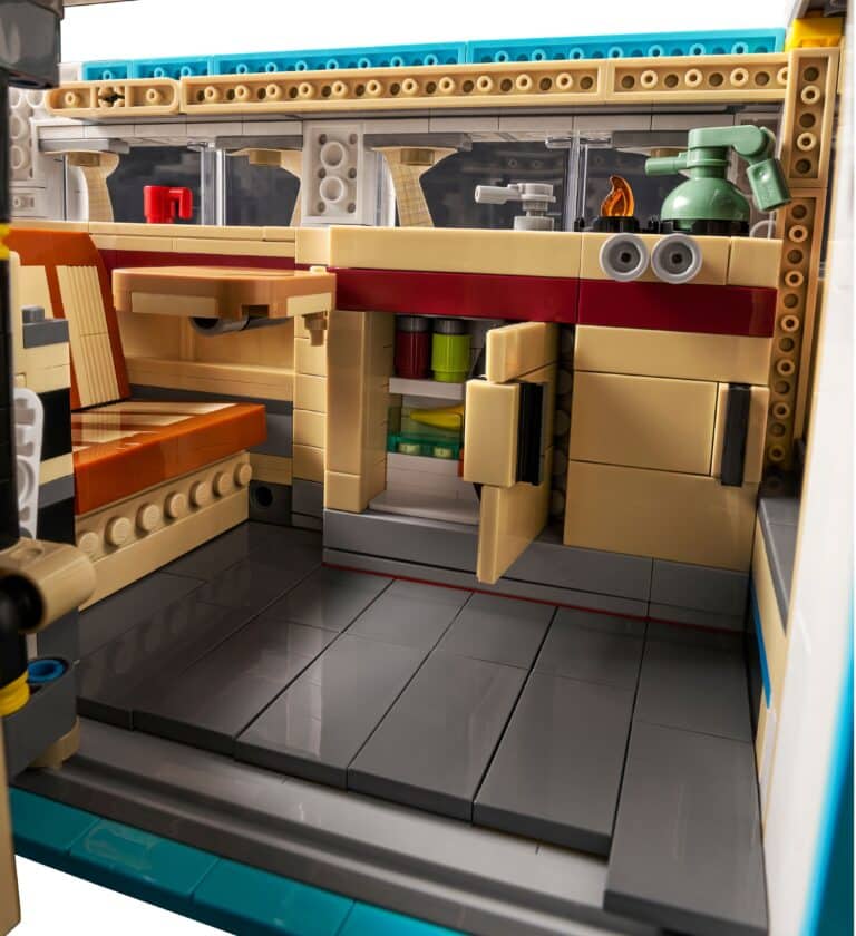 LEGO 10279 Volkswagen T2 Camper Van | Designer Video update ...