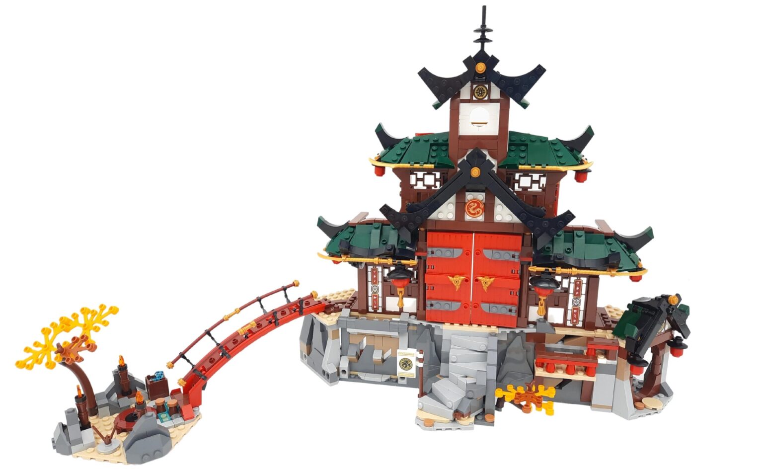 [Review] LEGO Ninjago 71767 Ninja Dojo Temple - Bouwsteentjes.info