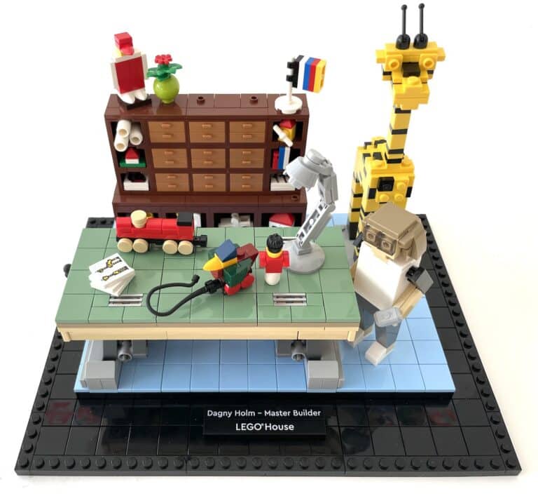 [Review] LEGO 40503 Dagny Holm - Master Builder