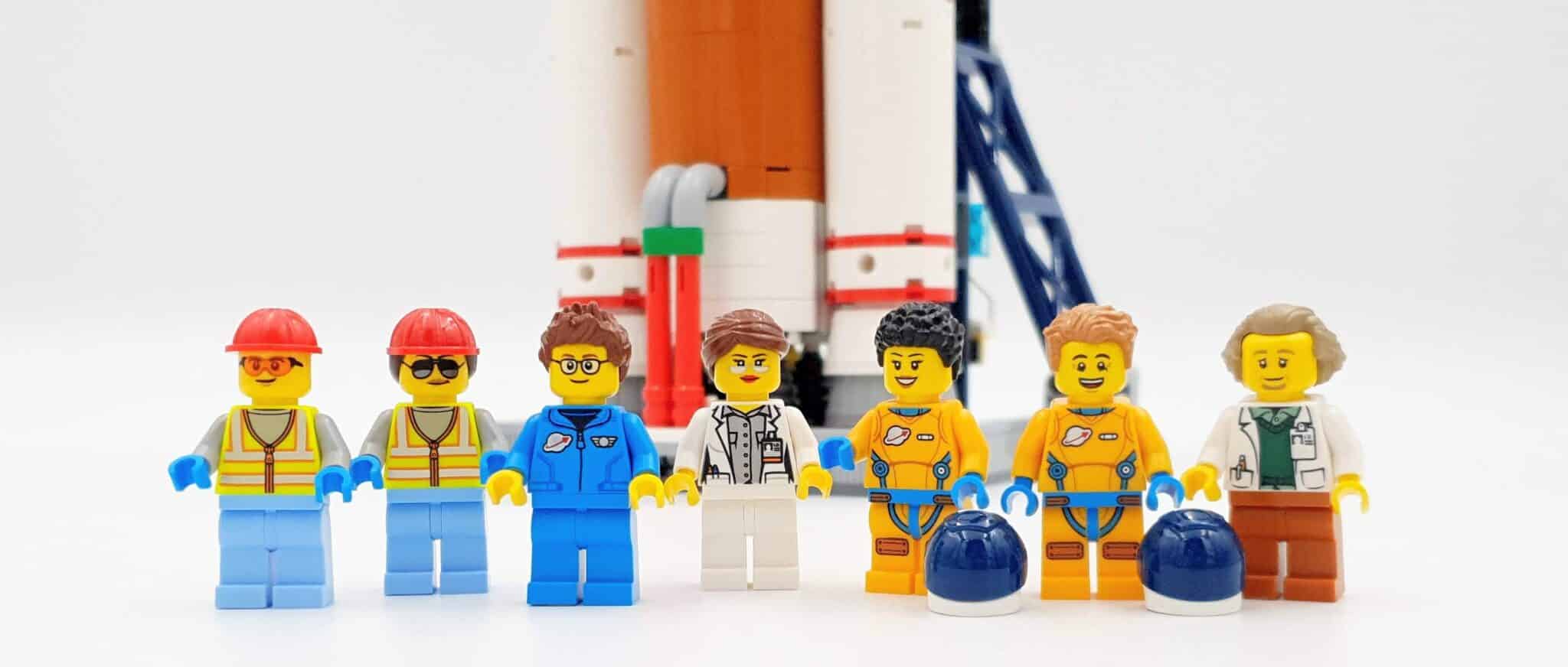 [Review] LEGO City 60351 Rocket Launch Center - Bouwsteentjes.info