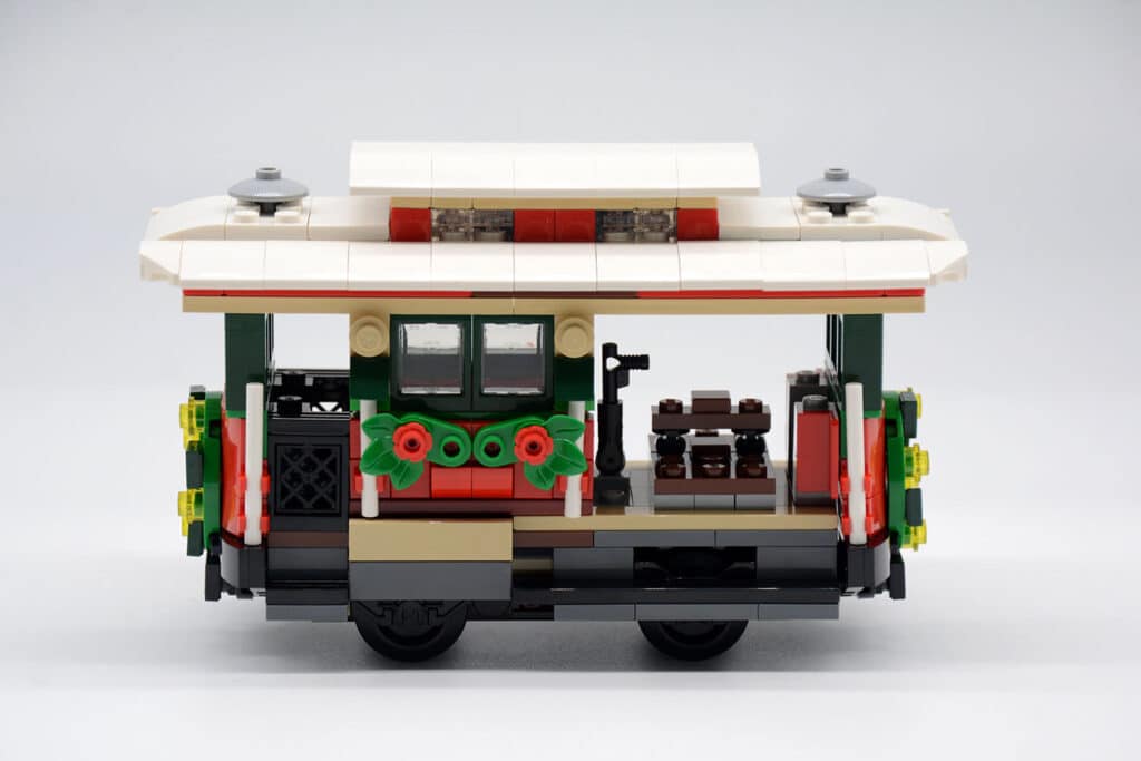 [RYS] LEGO Holiday Tram Station - Werk aan het spoor (gratis instructies)