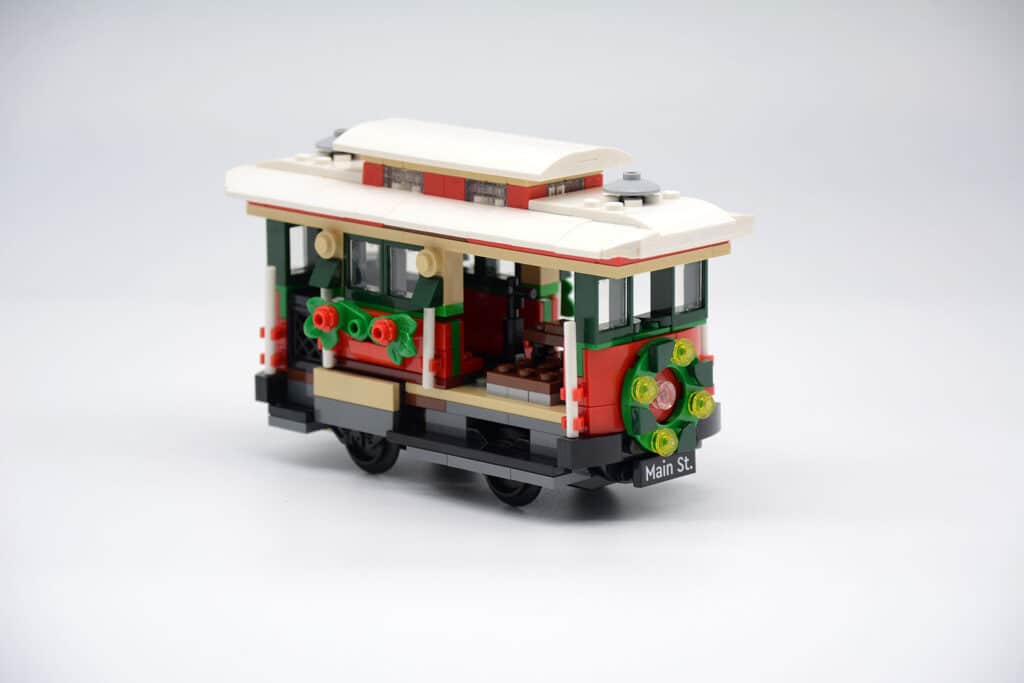 [RYS] LEGO Holiday Tram Station - Werk aan het spoor (gratis instructies)