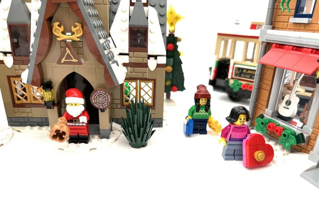 [Review] Is LEGO 10308 Holiday Main Street een bezoekje waard?