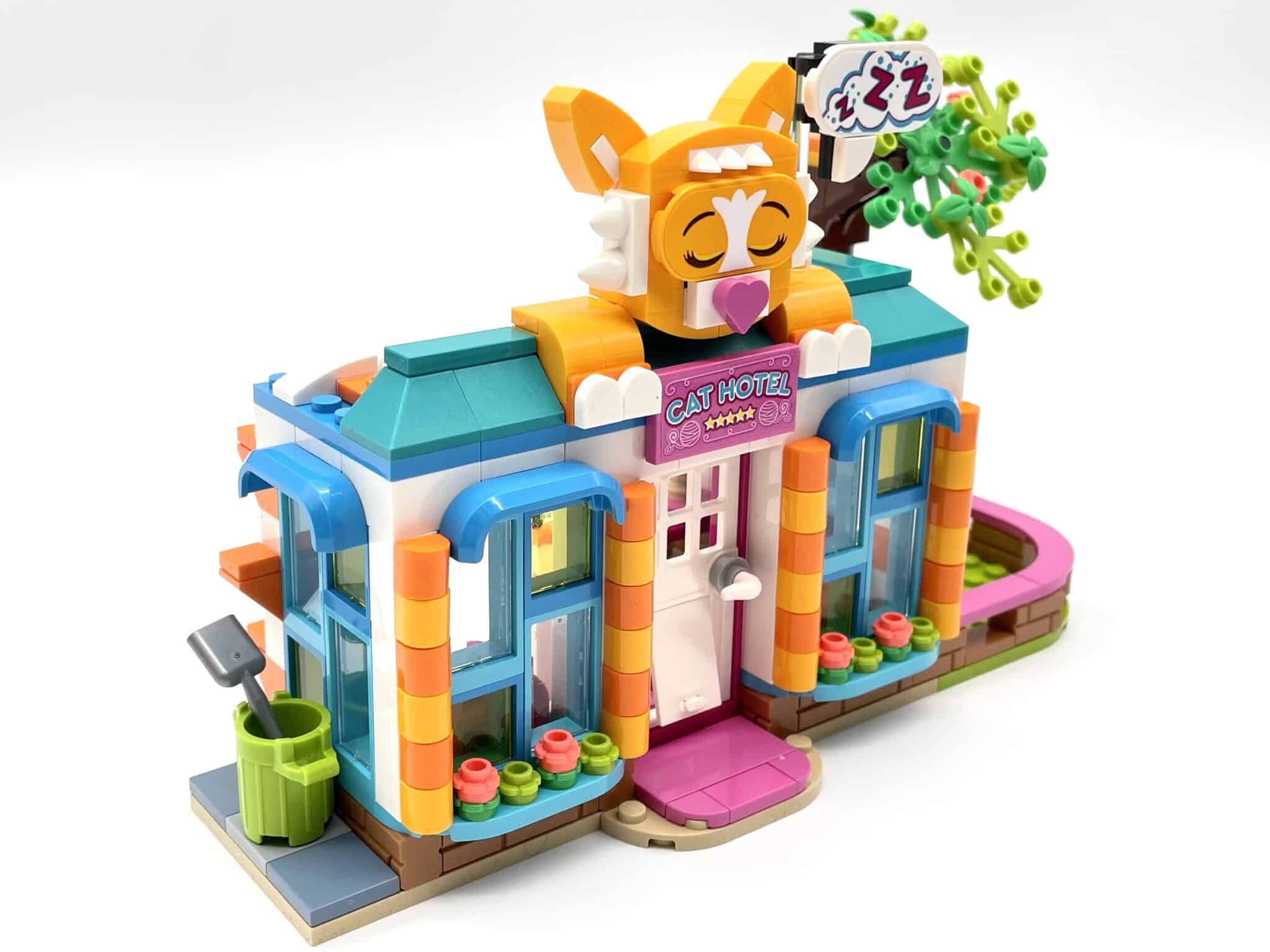 [Review] LEGO Friends 41742 Cat Hotel - Als de kat van huis is...