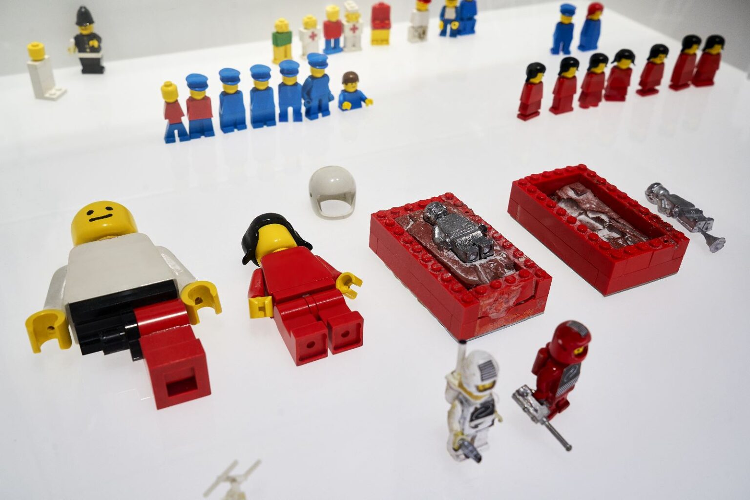 LEGO 40504 A Minifigure Tribute aangekondigd - LEGO House Limited Edition 4