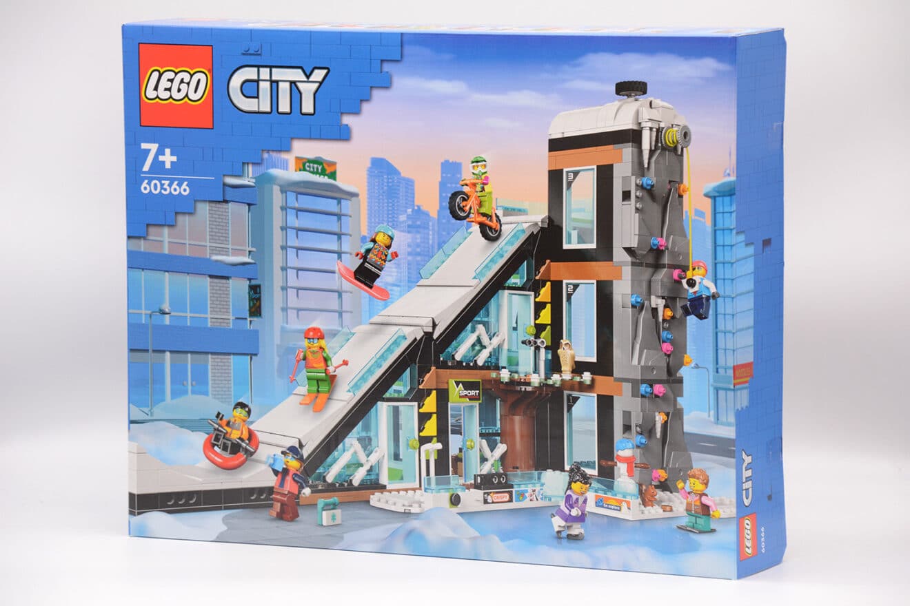 [Review] LEGO City 60366 Ski and Climbing Center - wintersportwalhalla ...