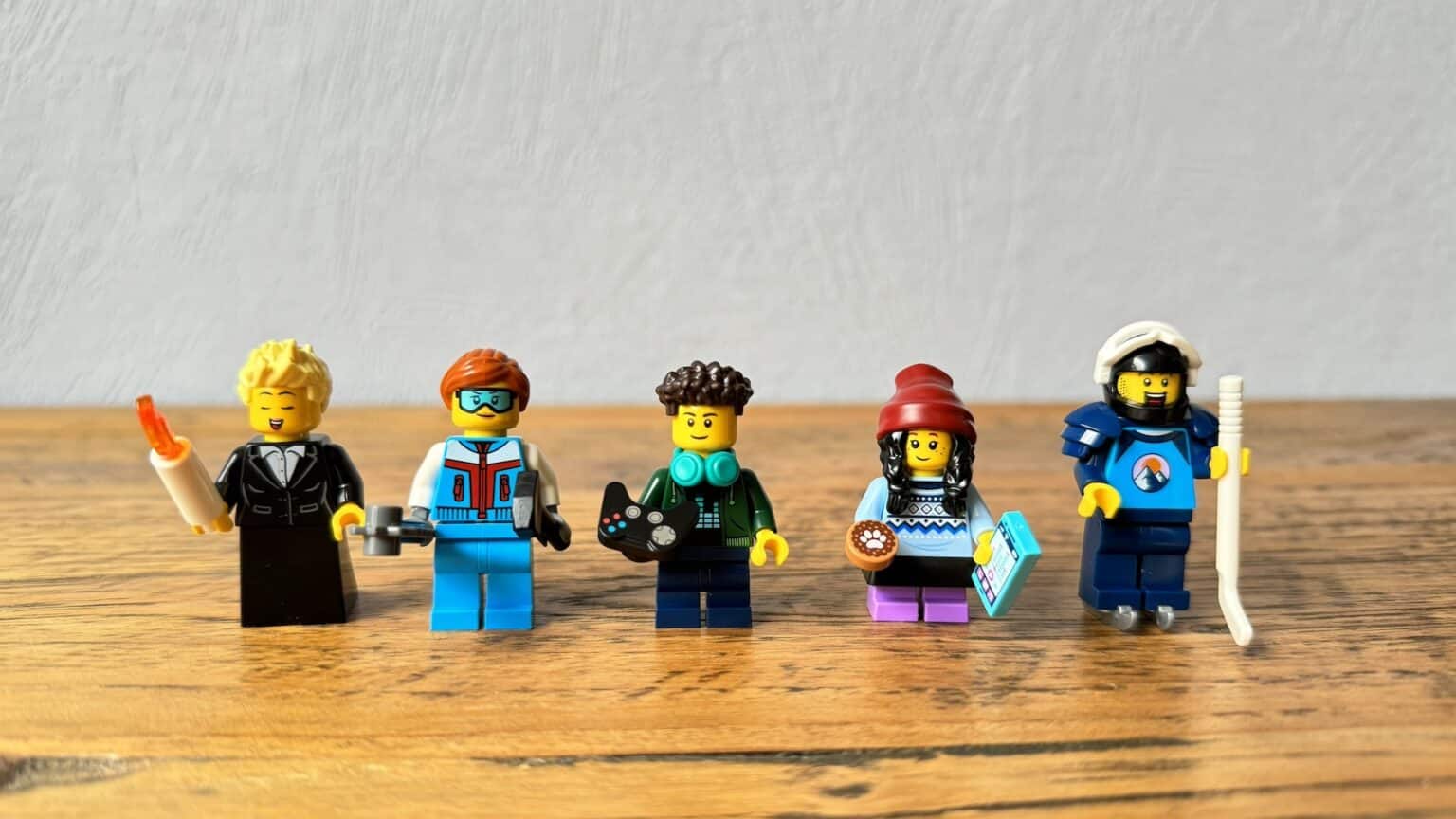 [Review] LEGO City 60381 Advent Calendar