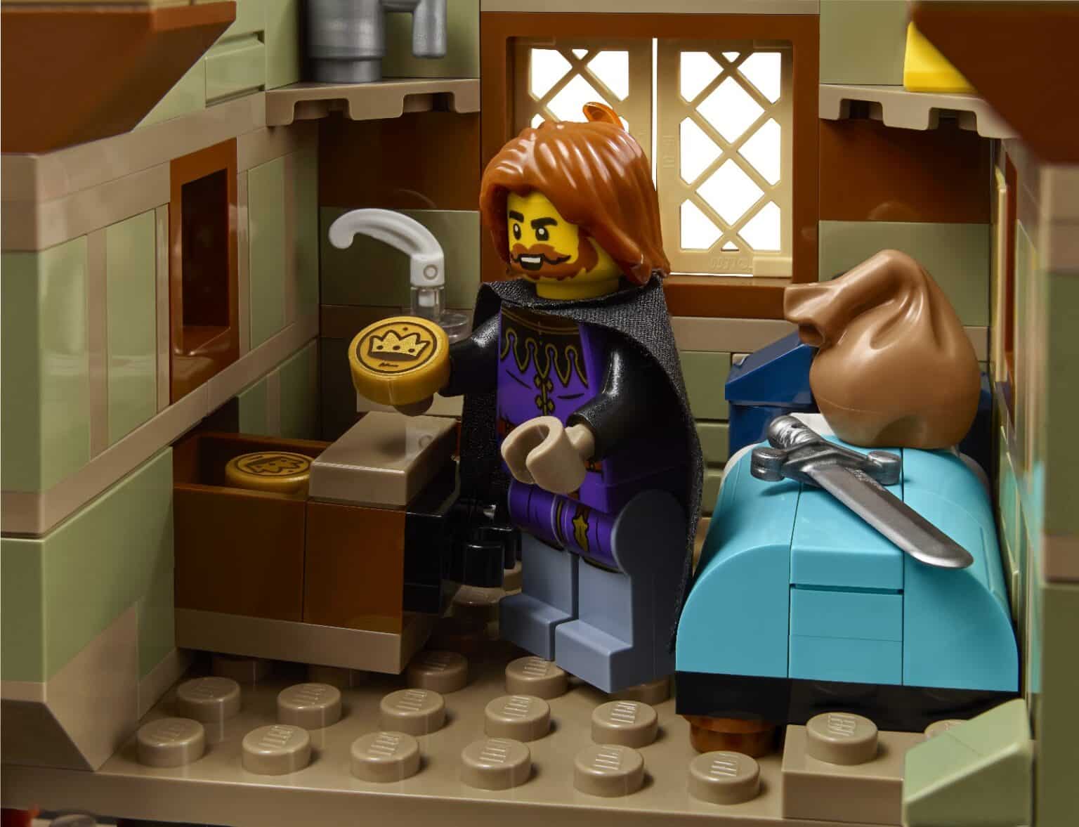 LEGO Icons 10332 Medieval Town Square