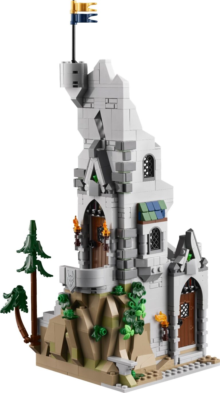 LEGO Ideas 21348 Dungeons & Dragons: Red Dragon’s Tale