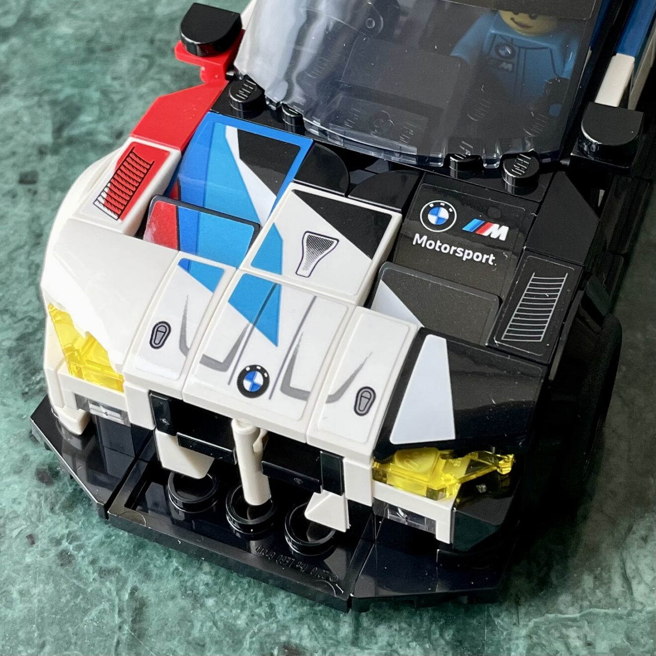 [Review] LEGO Speed Champions BMW M4 GT3 & BMW M Hybrid V8 - twee toppers?
