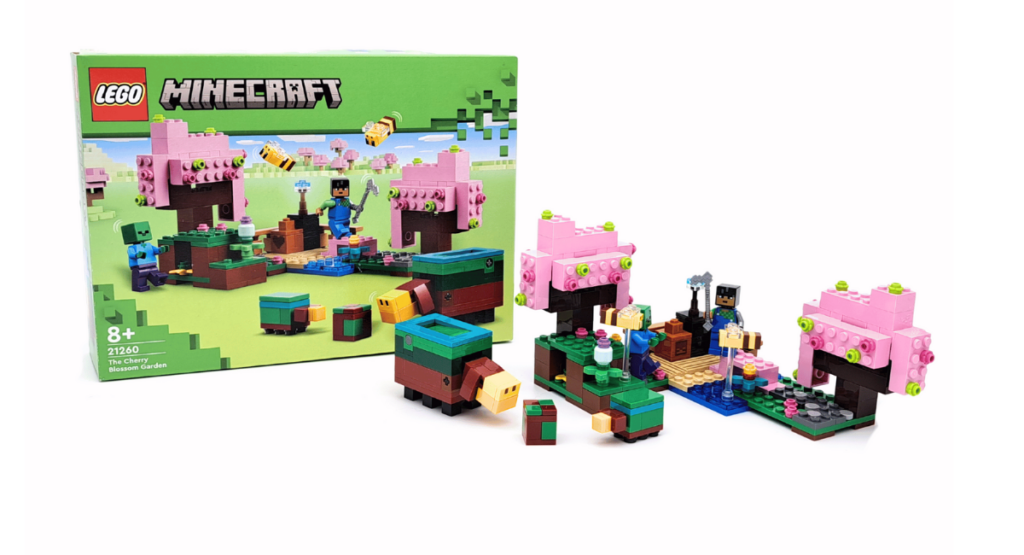[Review] LEGO Minecraft 21260 The Cherry Blossom Garden