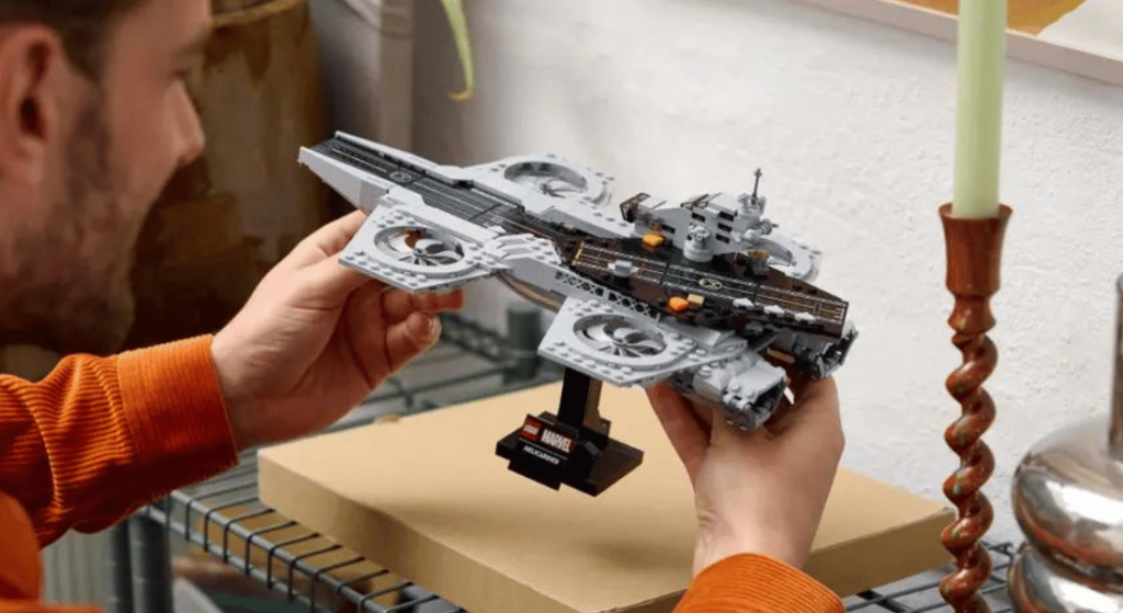 LEGO Marvel 76295 Avengers Helicarrier - nu beschikbaar