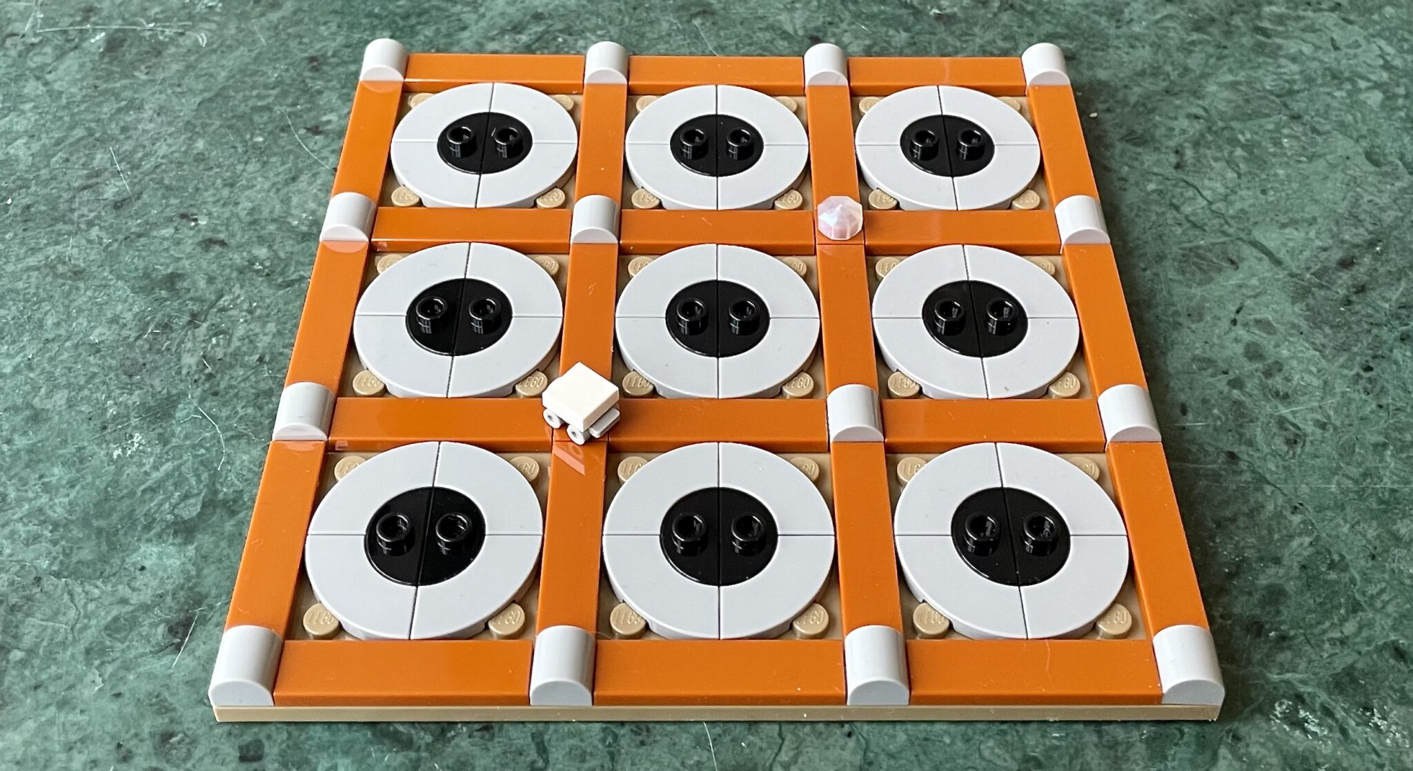 [Review] LEGO 5008897 Tic Tac Toe - Spaceman, Spaceman, SPACEMAN!