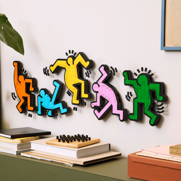 LEGO Art 31216 Keith Haring Dancing Figures vanaf nu te koop