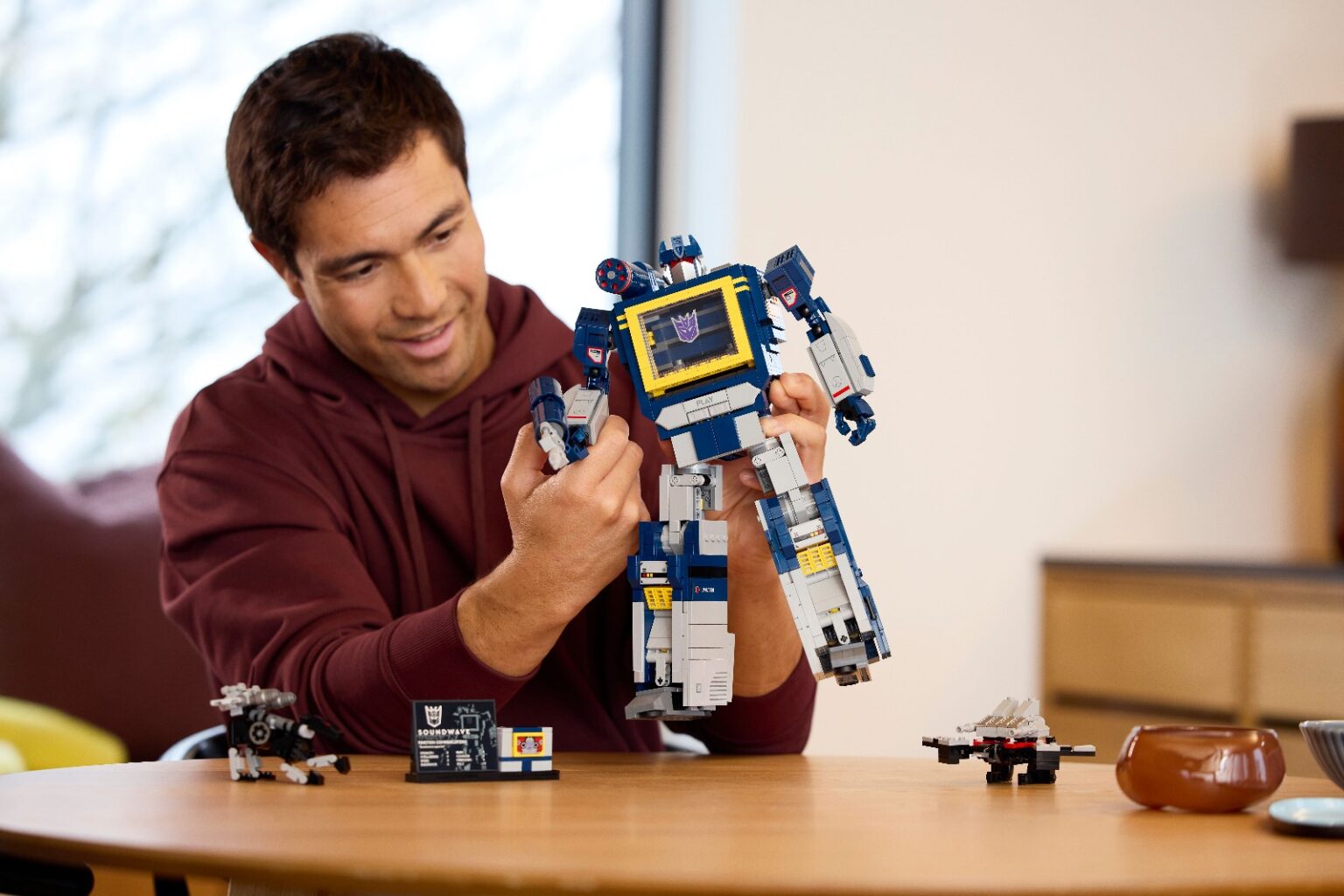 LEGO Icons 10358 Transformers: Soundwave aangekondigd - de eerste LEGO ...